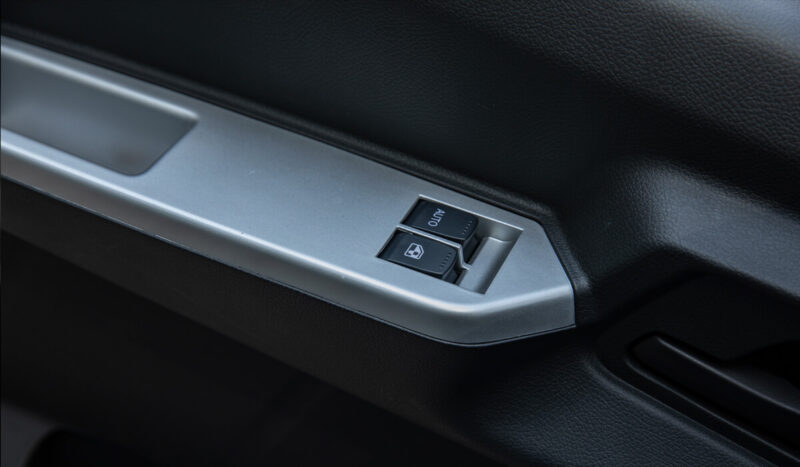 TITAN VAN MICROBUS - Changan Auto
